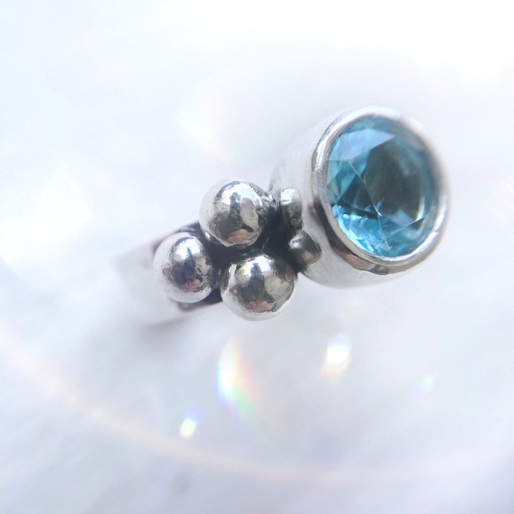 Anillo Elisa Simple - Blue Chicago